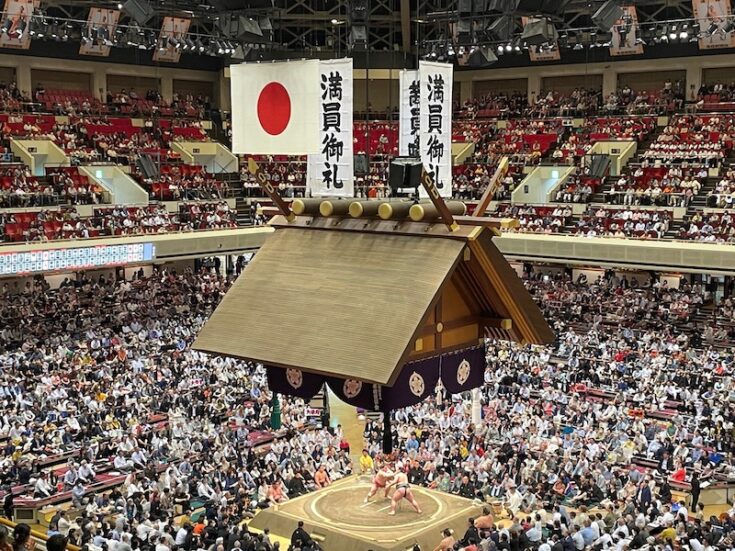 Sumo Wrestling in Tokyo: Tickets & Our Review