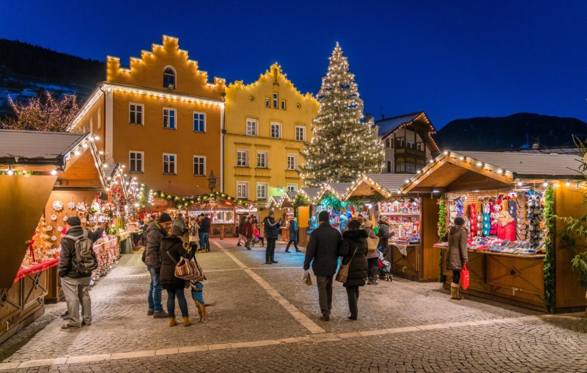 10 BEST Christmas Markets in Italy (by a Local)